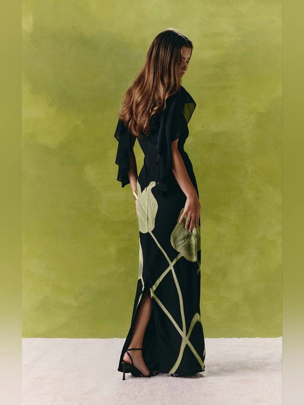PrettyLittleThing | Dresses | Pretty Little Thing Black Floral Printed ...
